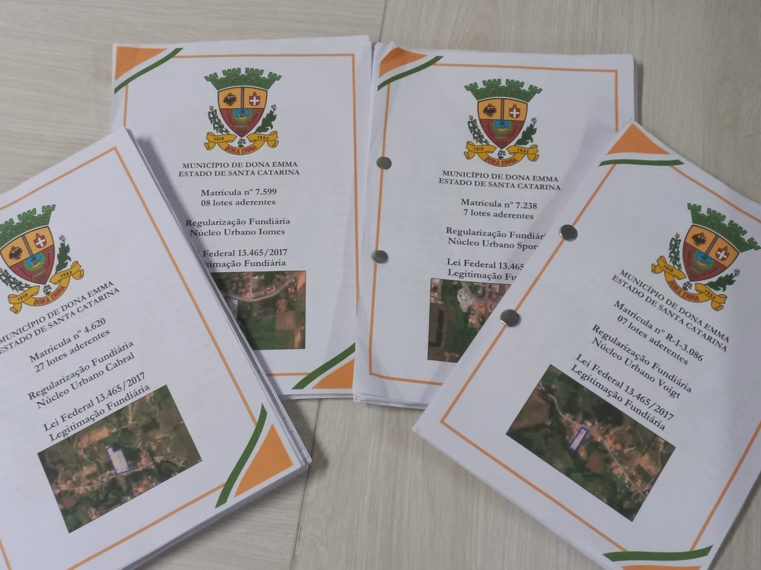 ENTREGA DE MATRÍCULAS EM DONA EMMA/SC ATRAVÉS DO REURB